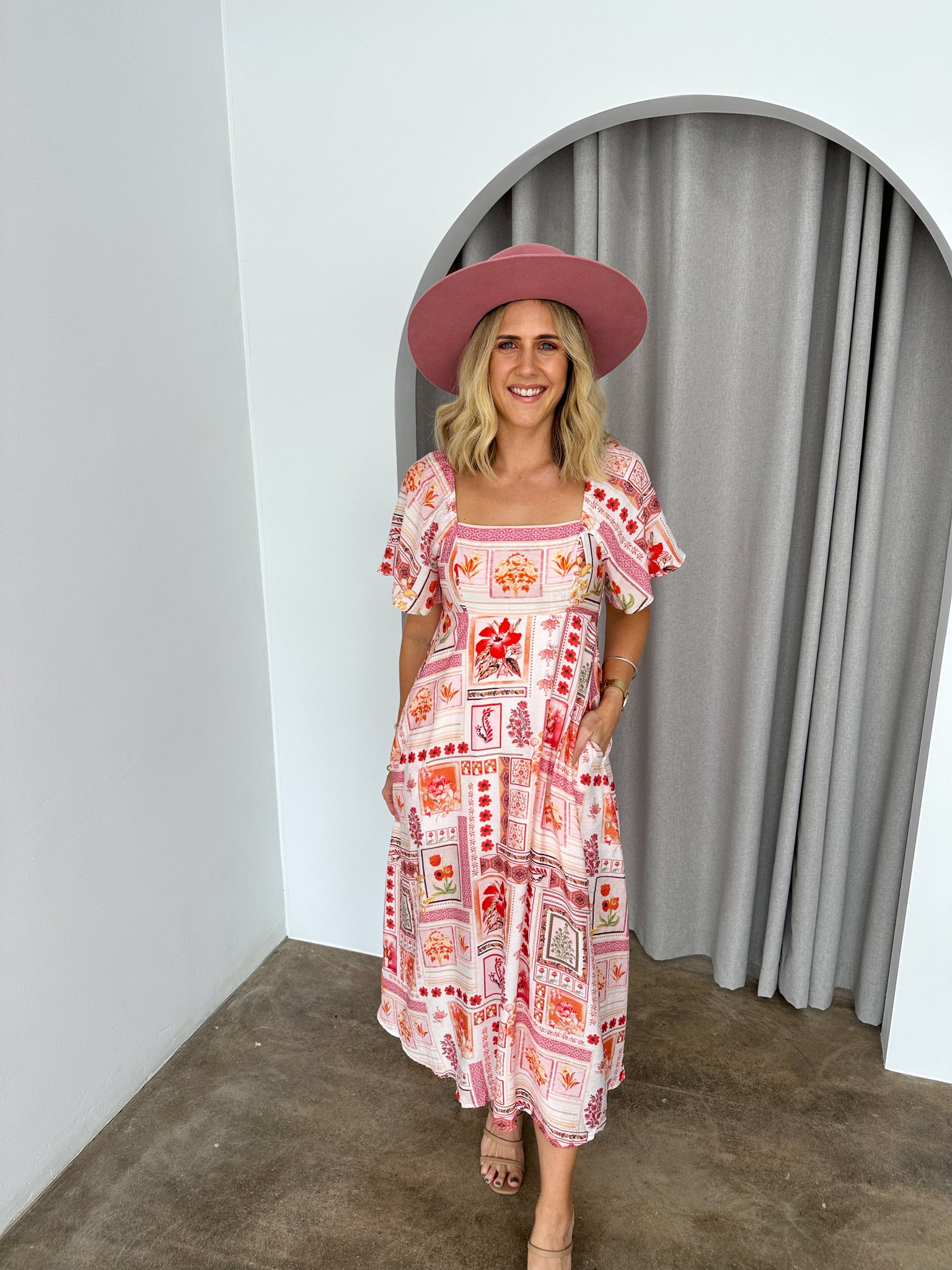 Rosey Dress- Red/pink/white – Her Top Shop